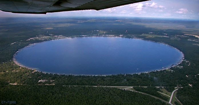 Kingsley Lake - A Circular Lake of Florida - Charismatic Planet