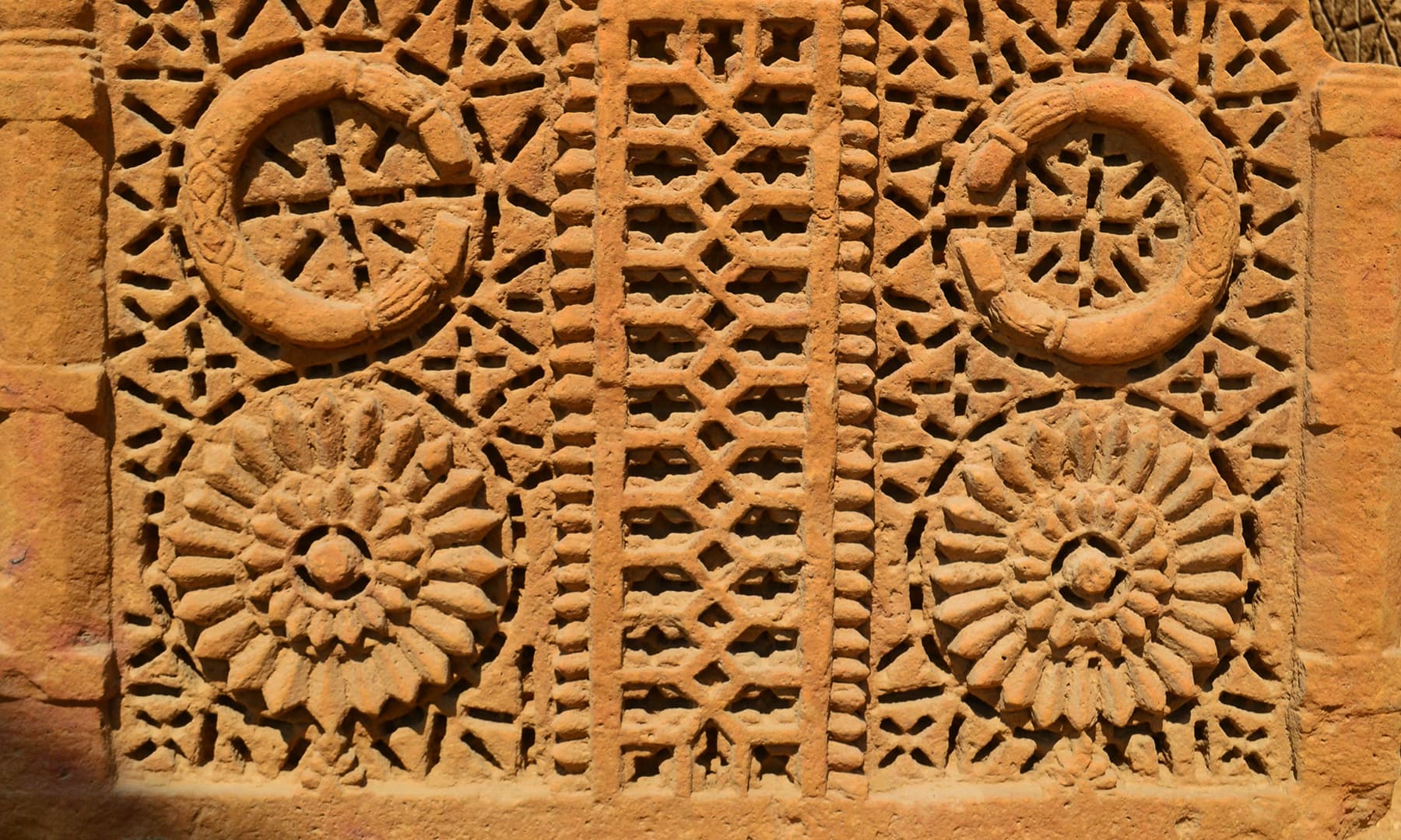 Chokundi Cemetery - Masterpiece of Architecture and Sculpture