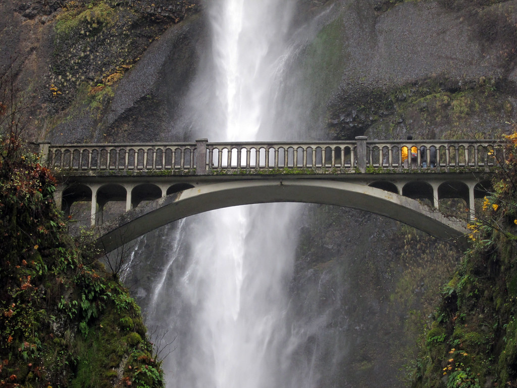 The Magical Multnomah Falls in Oregon